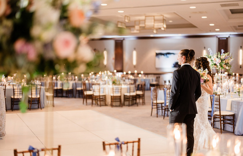 Customize your dazzling wedding set-up at our magical wedding venues!